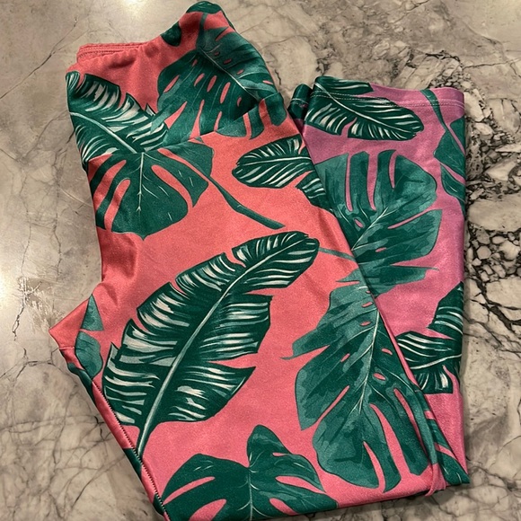 Goldsheep | Pants & Jumpsuits | Goldsheep Leggings Tropical Leaves ...